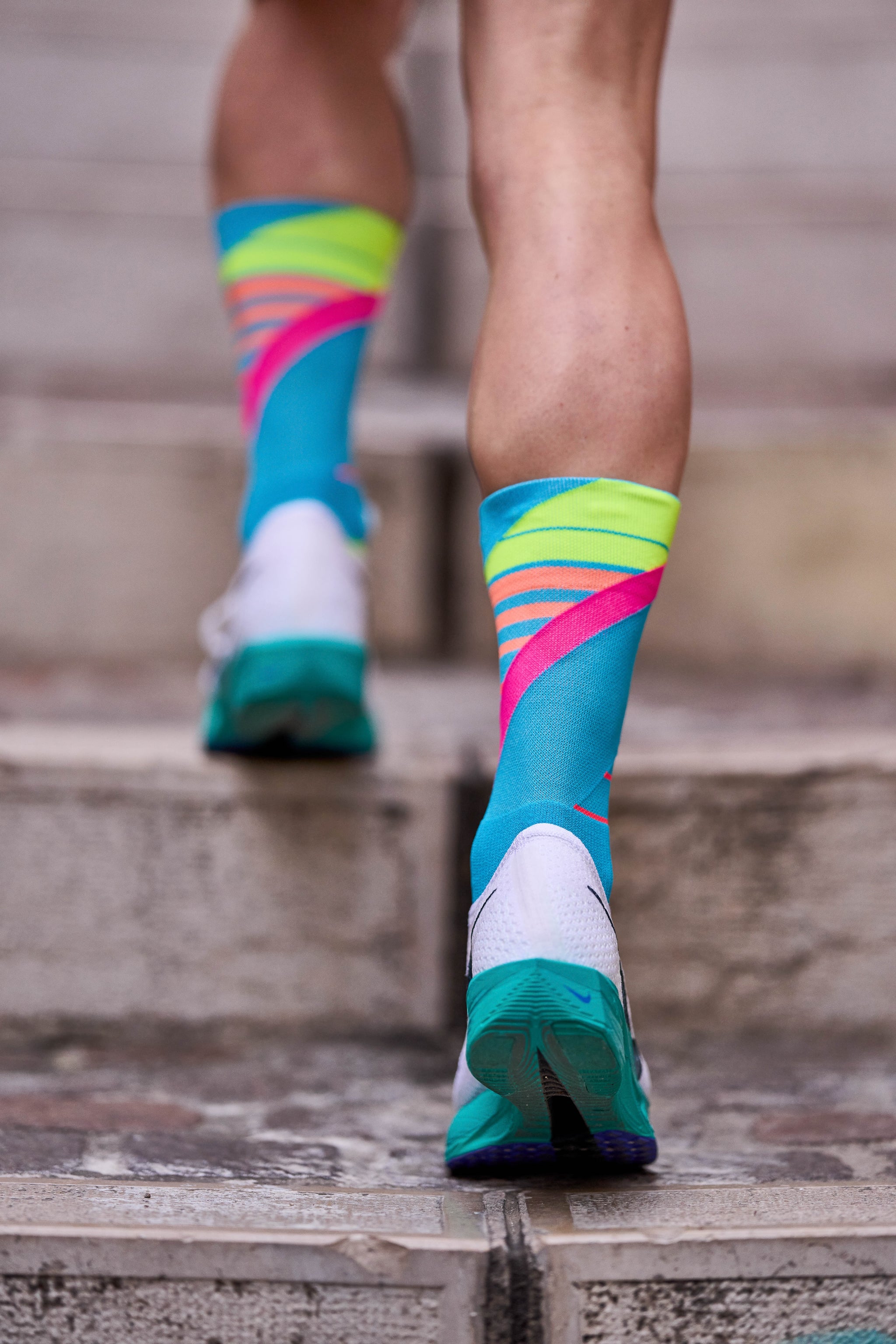 INCYLENCE RUNNING LADDERS BLUE PINK – INCYLENCE ASIA｜德國品牌 運動機能襪